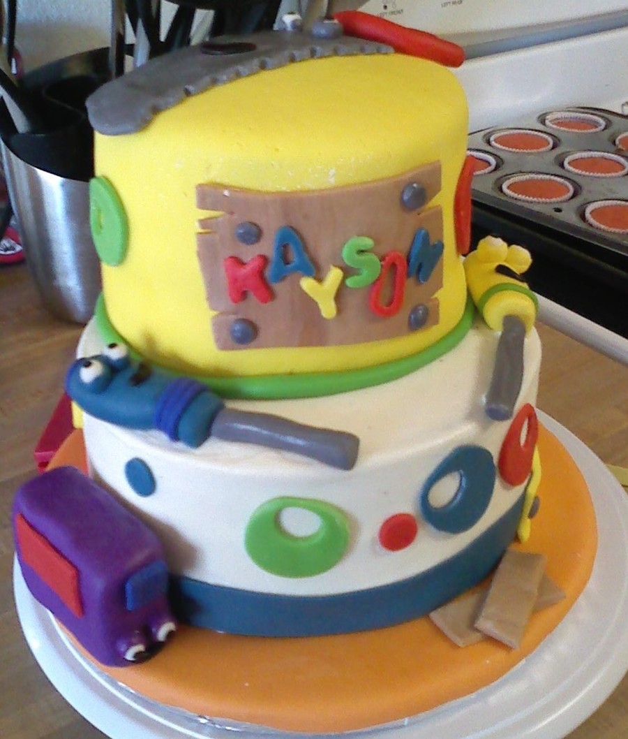 Handy Manny - CakeCentral.com