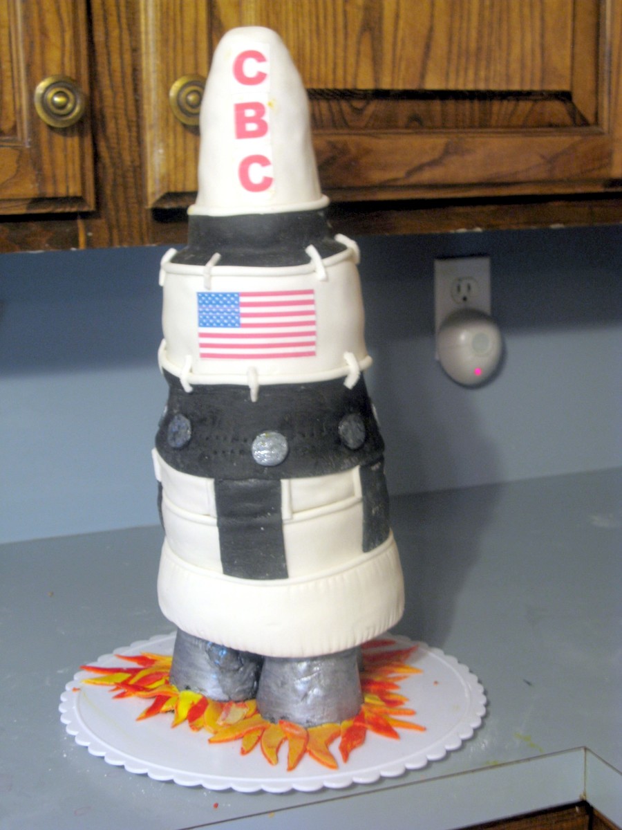 My First Rocket Cake - CakeCentral.com