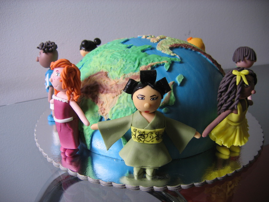 Children Holding Hands Around The World - CakeCentral.com