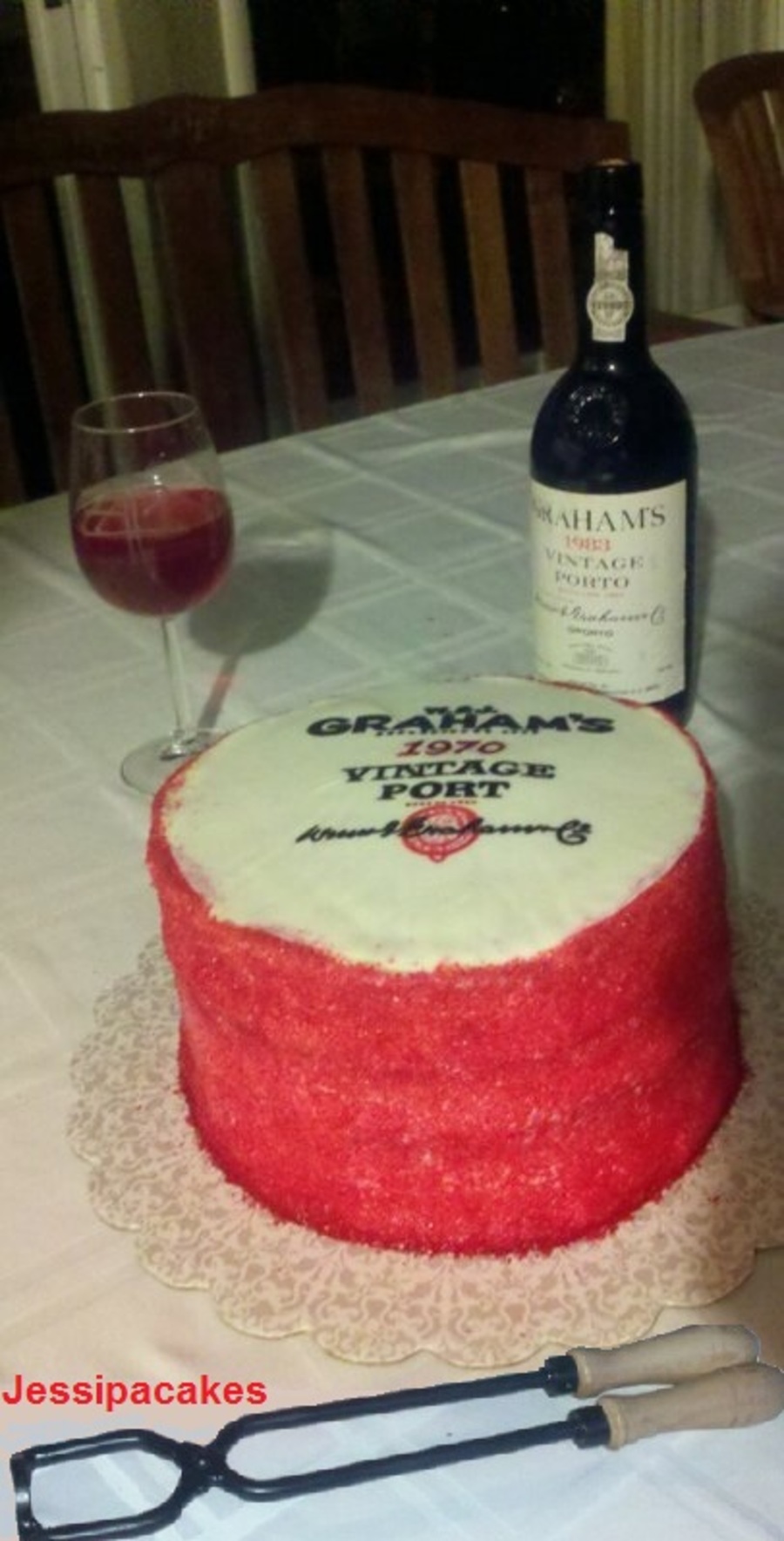 Red Velvet Port Label Cake - CakeCentral.com