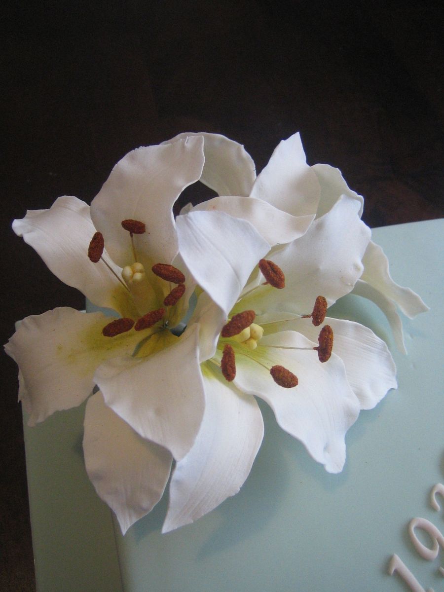80Th Birthday Lilies - CakeCentral.com