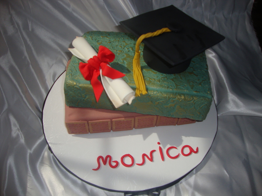 Graduation Cake - CakeCentral.com