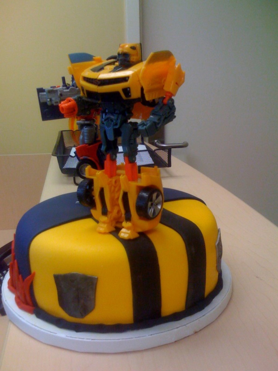 Transformers - CakeCentral.com