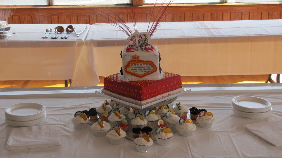Vegas Wedding - CakeCentral.com