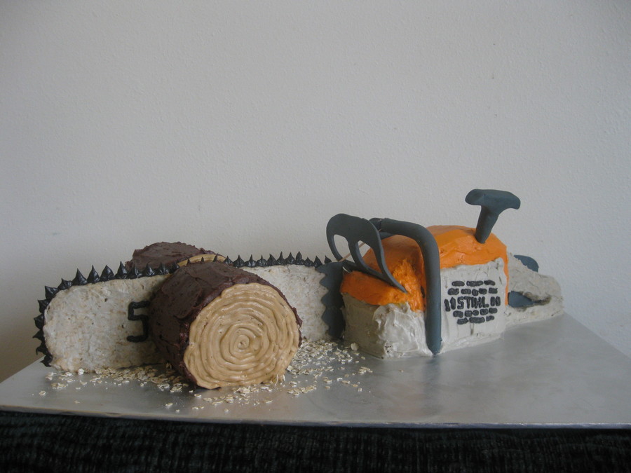 Stihl Chainsaw - CakeCentral.com