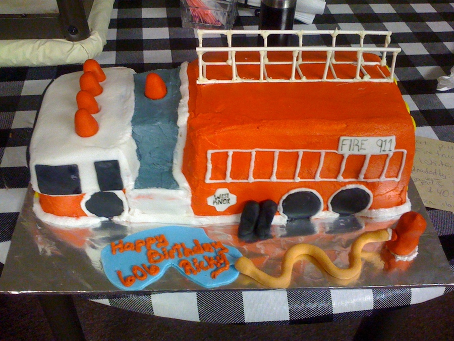 Fire Truck - CakeCentral.com