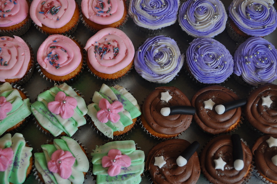 Random Cupcakes - CakeCentral.com
