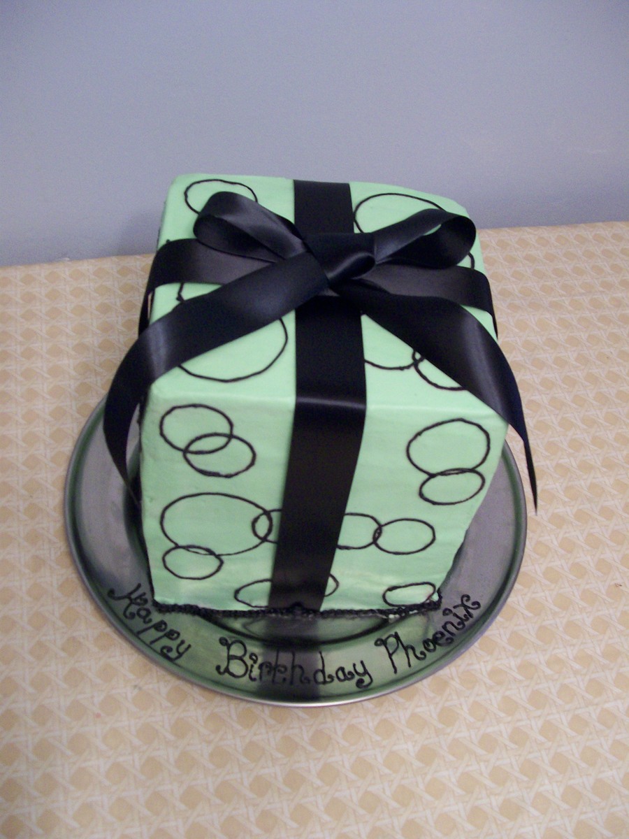 Present Cake! - CakeCentral.com