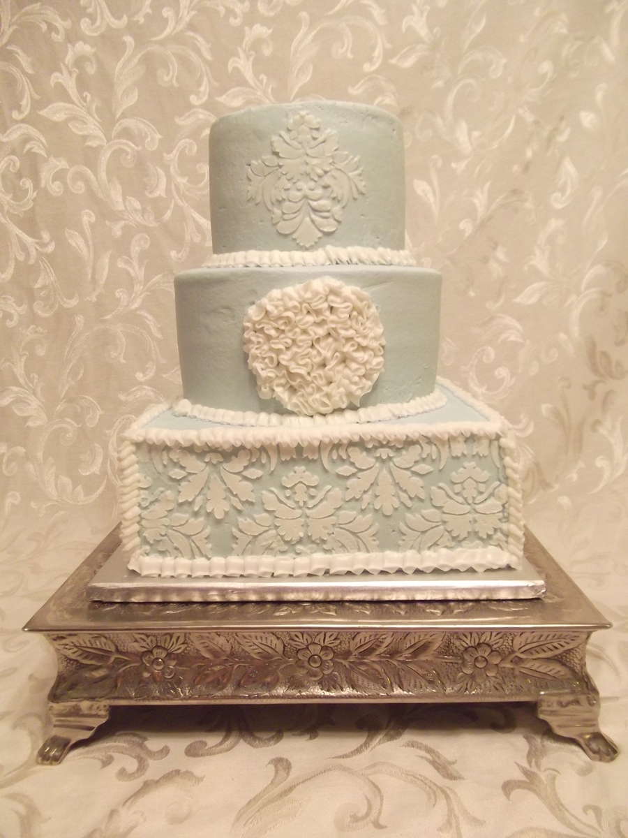 Buttercream And Damask! - CakeCentral.com