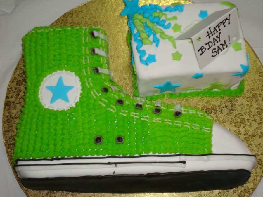 Converse Shoe - CakeCentral.com