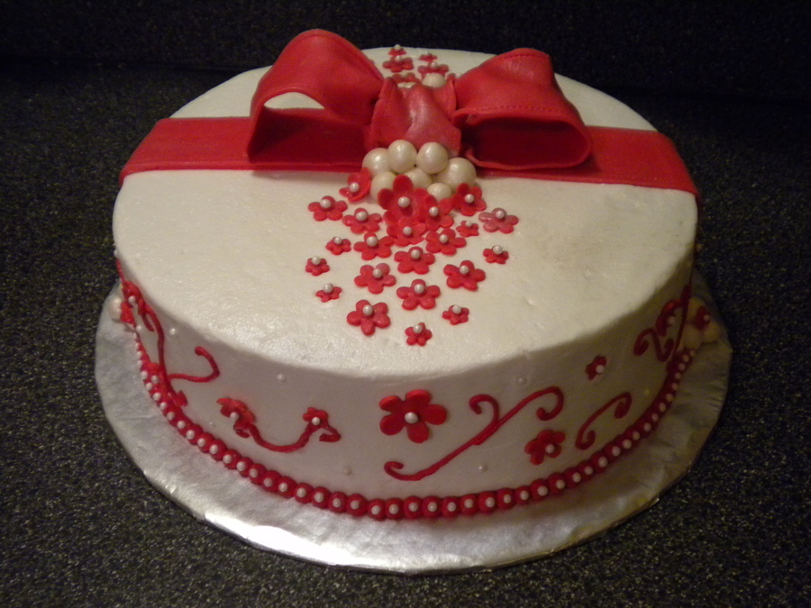 Red & White Birthday - CakeCentral.com