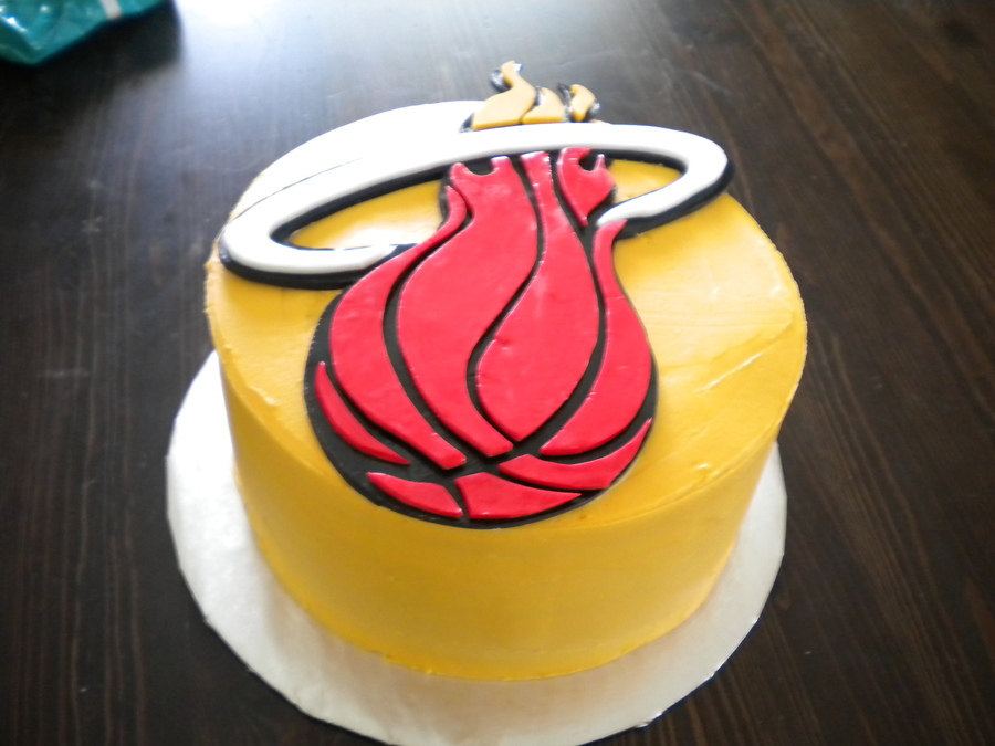 Miami Heat - CakeCentral.com