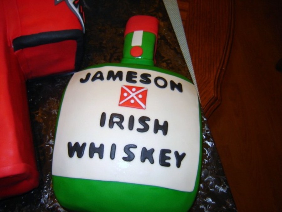 Jameson Whiskey Bottle Cake - CakeCentral.com