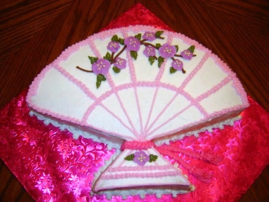 Asian Fan Cake - CakeCentral.com