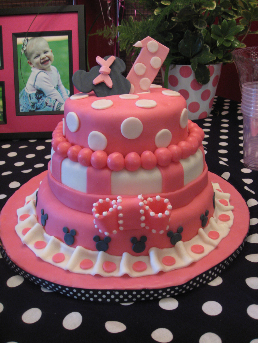 Minnie Mouse First Birthday Cake - CakeCentral.com
