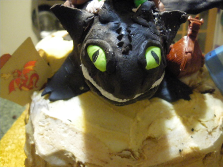 Night Fury How Train Your Dragon - CakeCentral.com