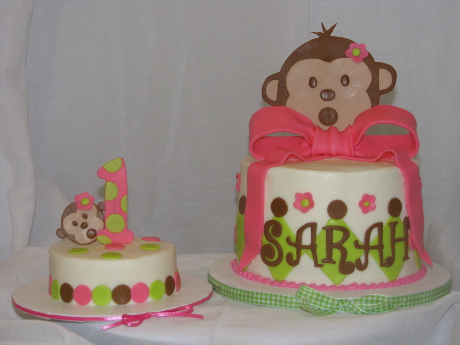 Mod Monkey Cupcake Tower - CakeCentral.com