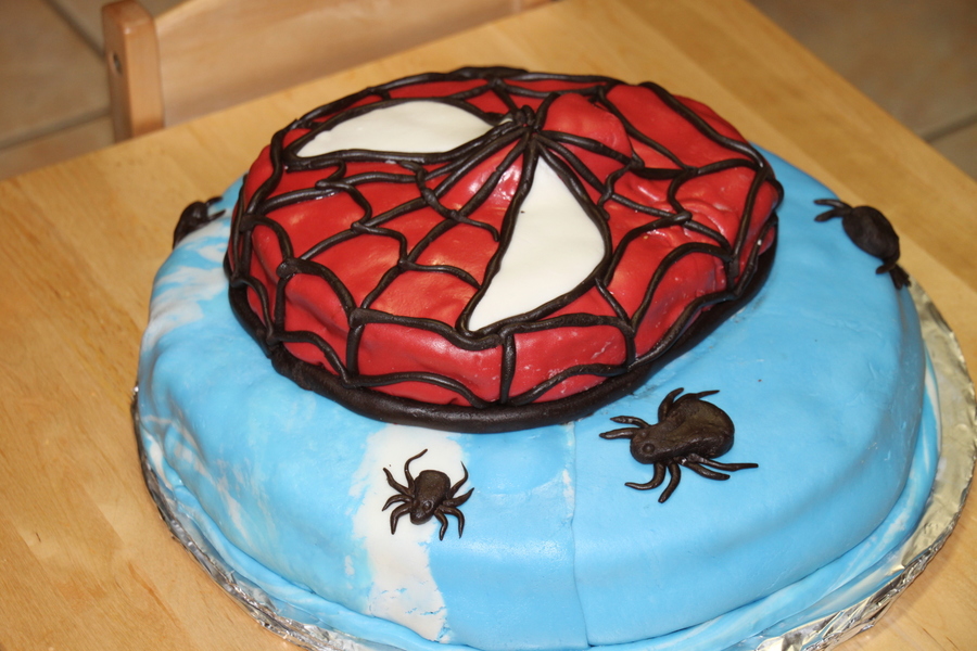 Spiderman Birthday Cake Spider - CakeCentral.com