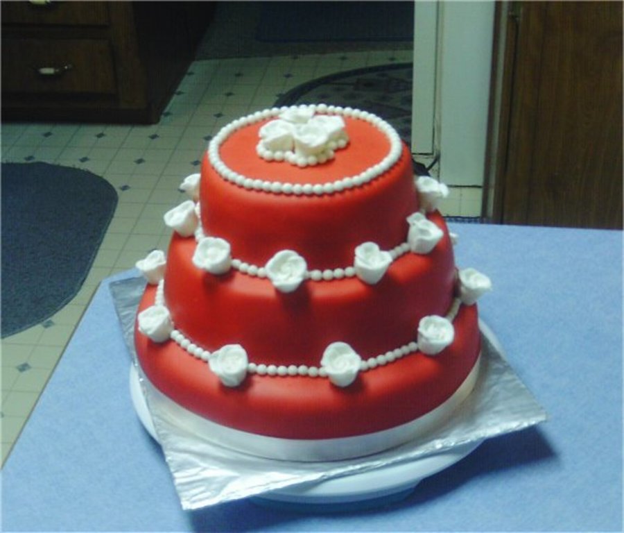 Red And White Wedding Cake - CakeCentral.com
