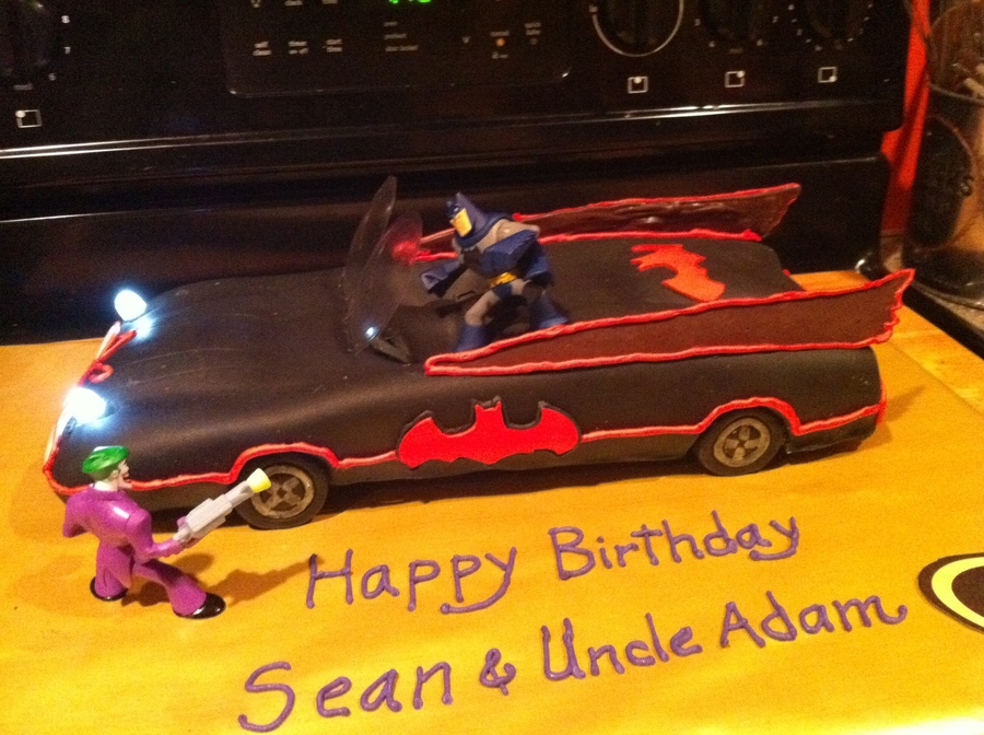 Batman Batmobile Cake - CakeCentral.com