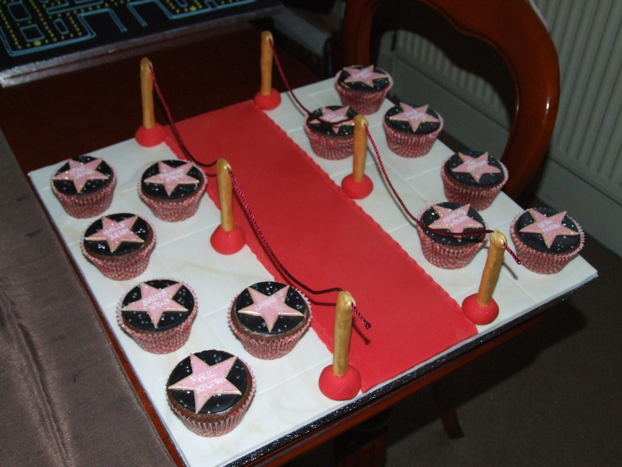 Red Carpet - CakeCentral.com