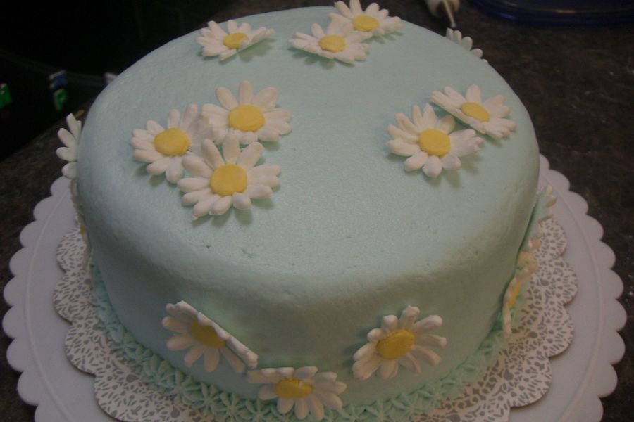 Daisy Cake - CakeCentral.com
