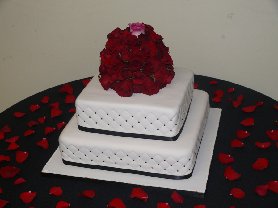 Black & White Anniversary - CakeCentral.com