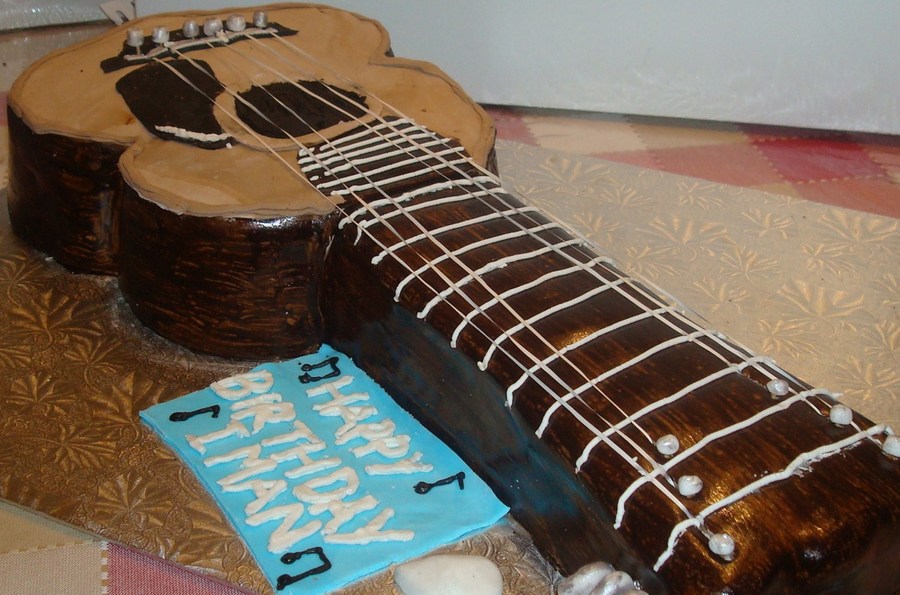 Guitar Cake - CakeCentral.com