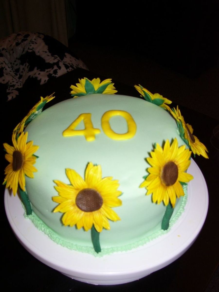Sunflower Cake - CakeCentral.com