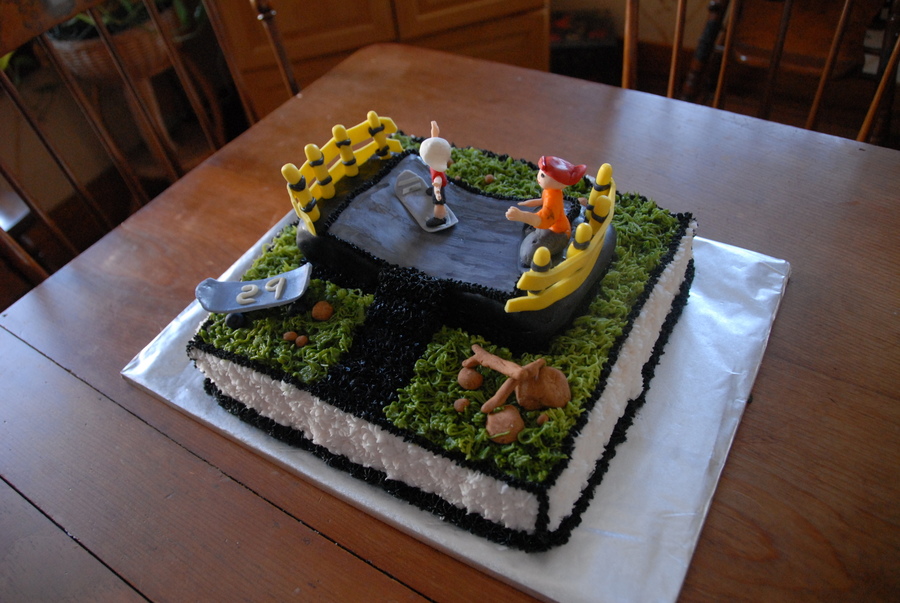 Skate Boarding Cake - CakeCentral.com