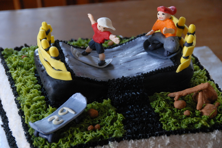 Skate Boarding Cake - CakeCentral.com