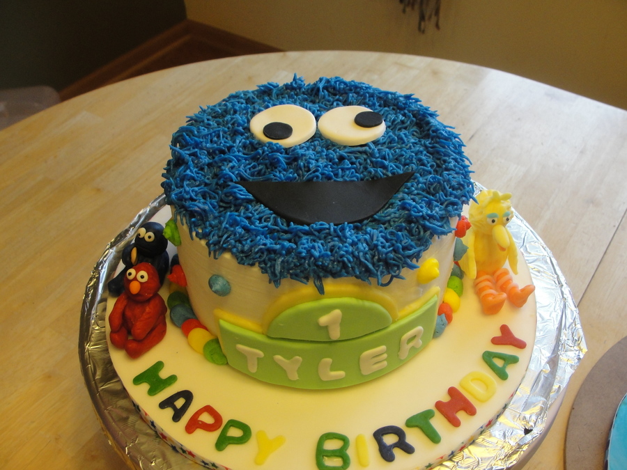 Cookie Monster Smash Cake - CakeCentral.com