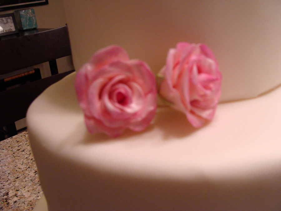 Gum Paste Roses - CakeCentral.com