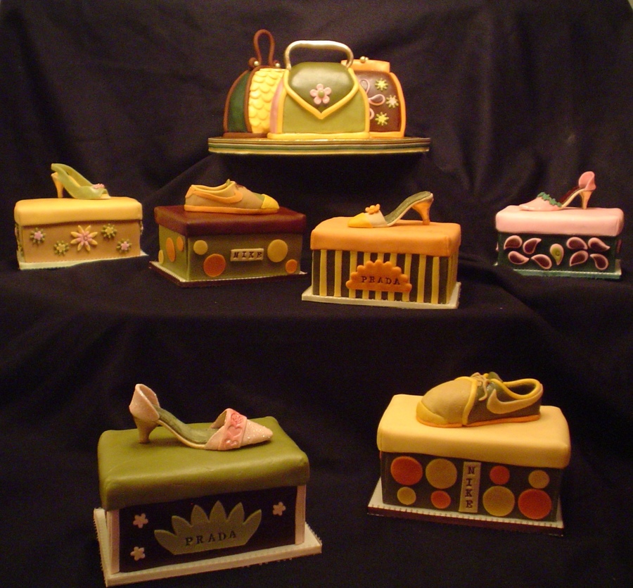Mini Shoe Boxes & Purses - CakeCentral.com