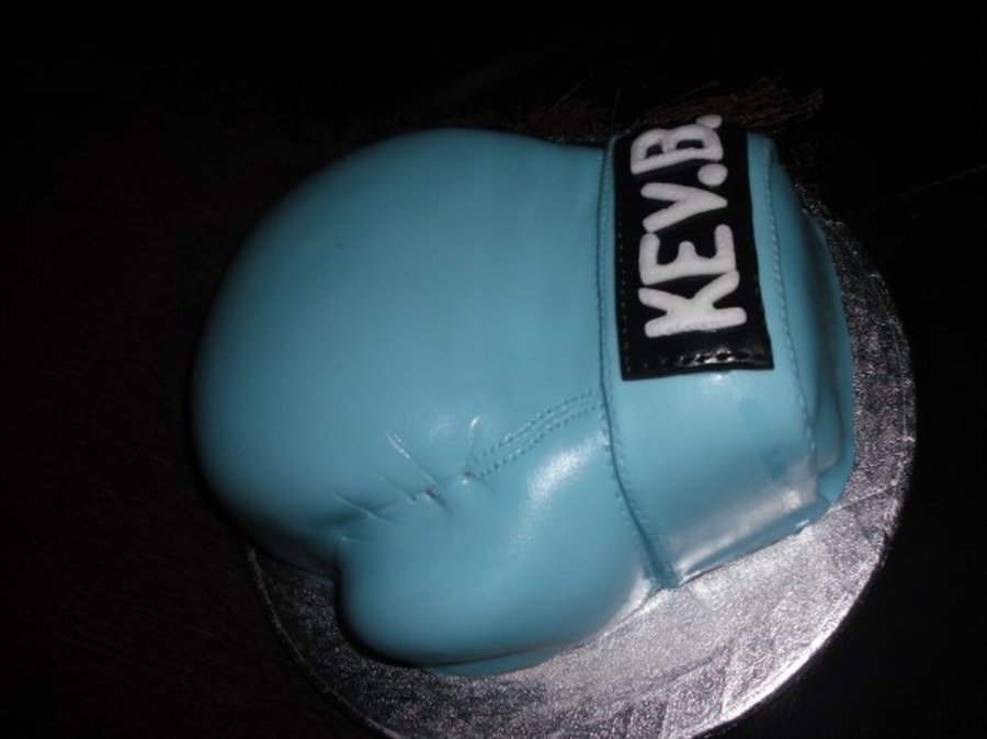 Boxing Glove - CakeCentral.com