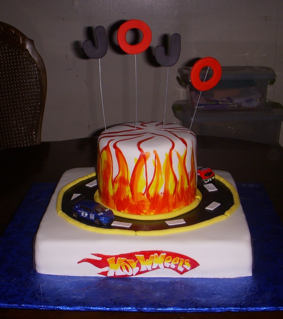 Hot Wheels - CakeCentral.com