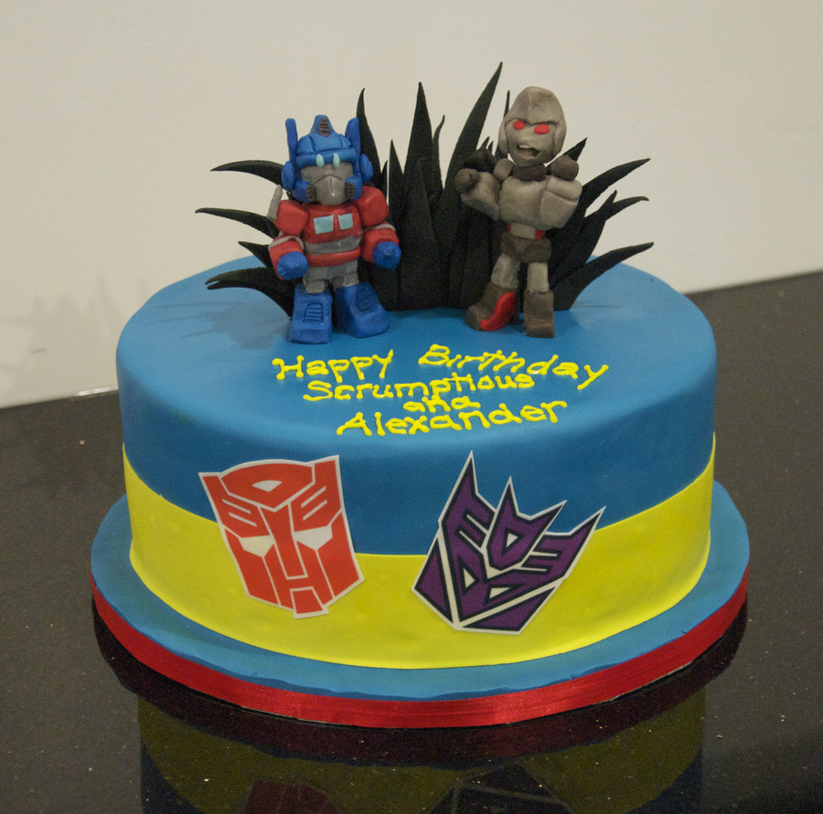 Transformers Birthday Cake - CakeCentral.com