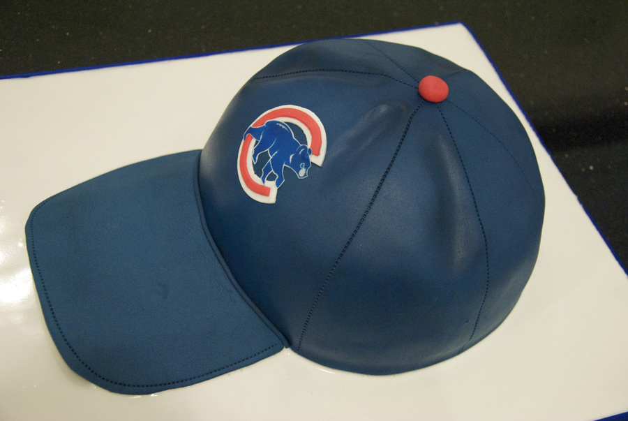 Chicago Cubs Baseball Cap - CakeCentral.com