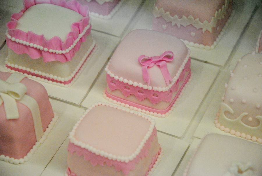 Pink White Mini Cakes - CakeCentral.com