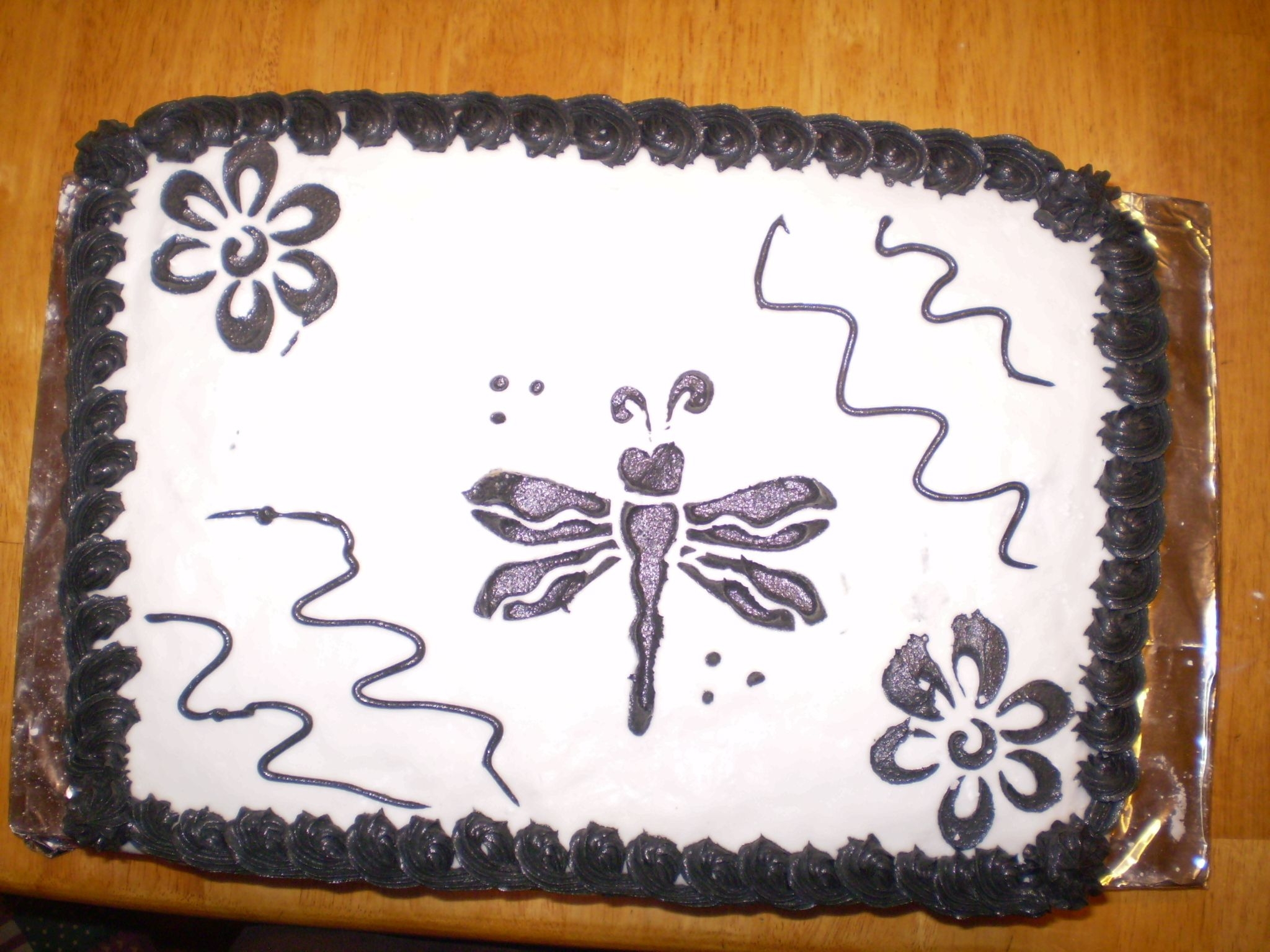 Black And White - CakeCentral.com