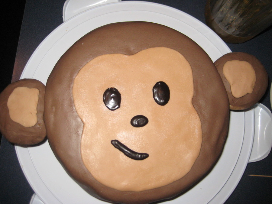 Fondant Monkey Face - CakeCentral.com