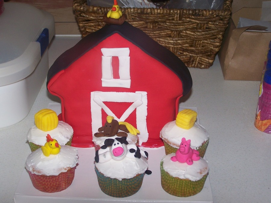 Vbs Barn Cake - CakeCentral.com