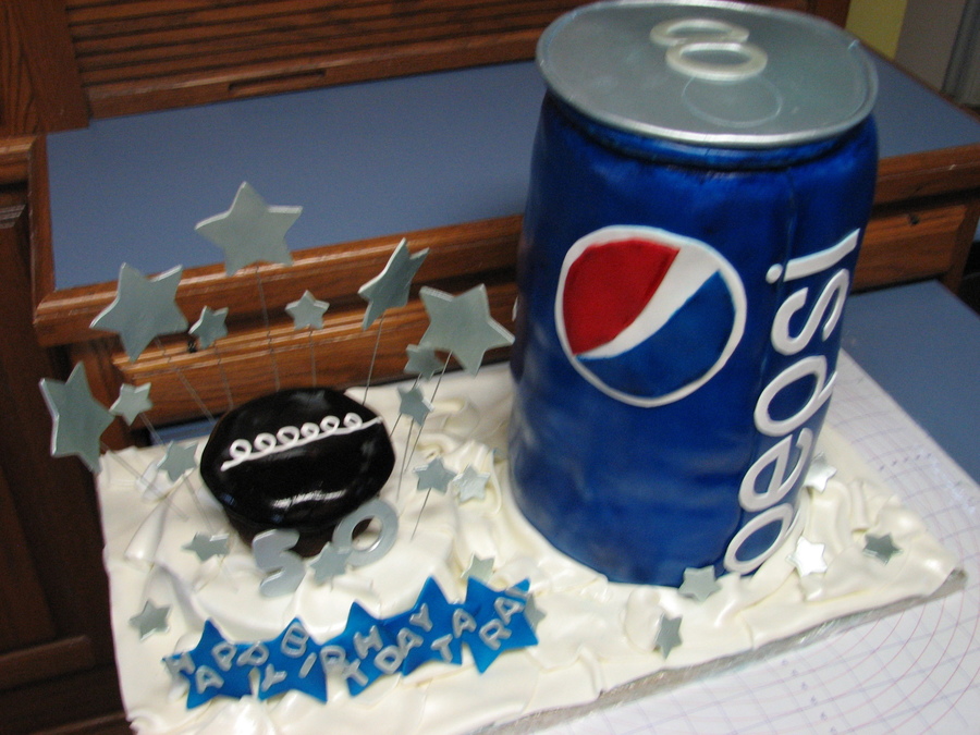 Pepsi And Hostess Cupcake - CakeCentral.com