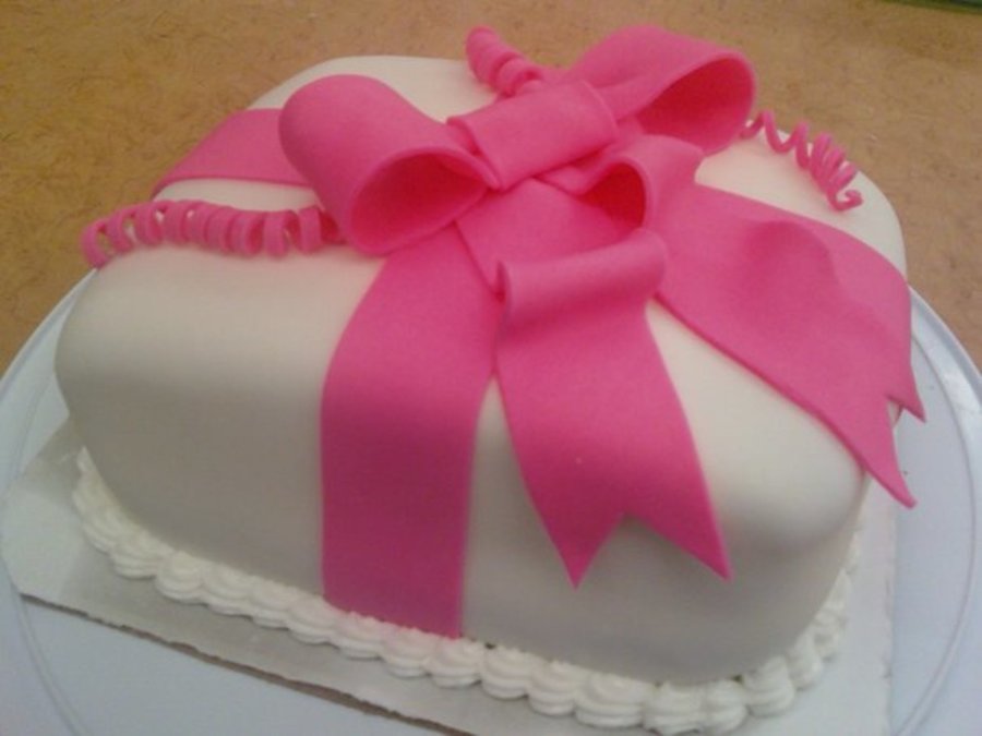 Bow Cake - CakeCentral.com