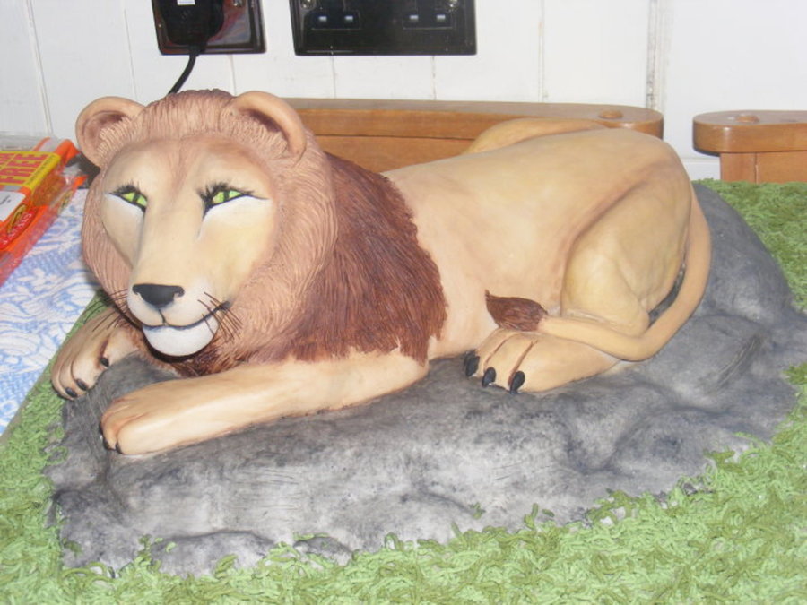 Lion - CakeCentral.com