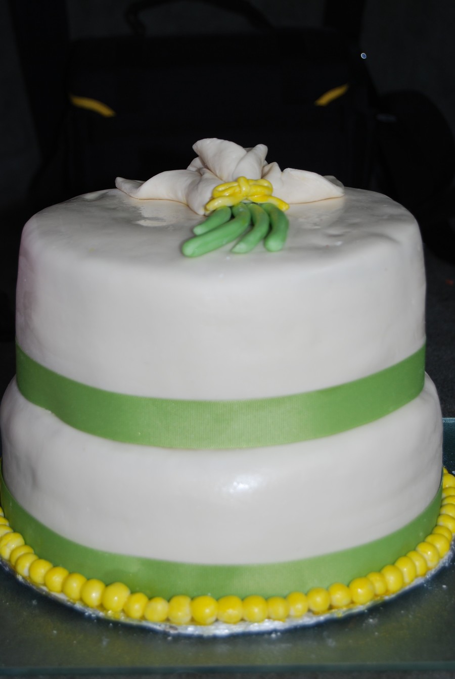 Simple Calla Lily Cake - CakeCentral.com