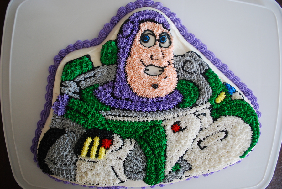 Buzz Lightyear Cake! - CakeCentral.com