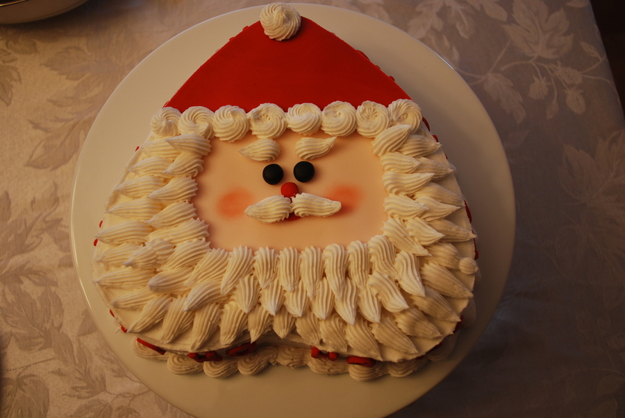 Santa Face Cake - CakeCentral.com