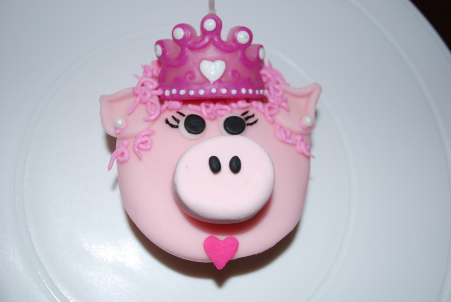 Princess Piggy Cupcake - CakeCentral.com