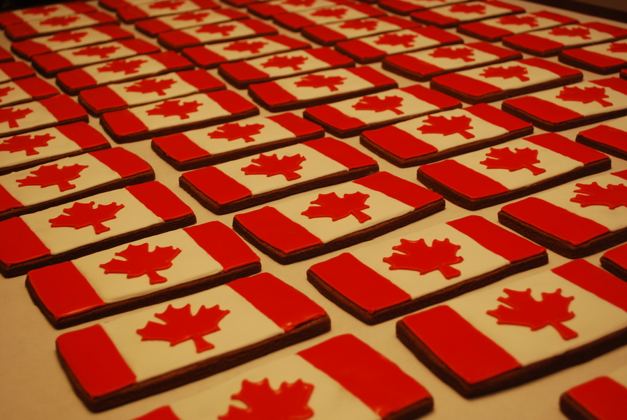 Canadian Flag Cookies - CakeCentral.com